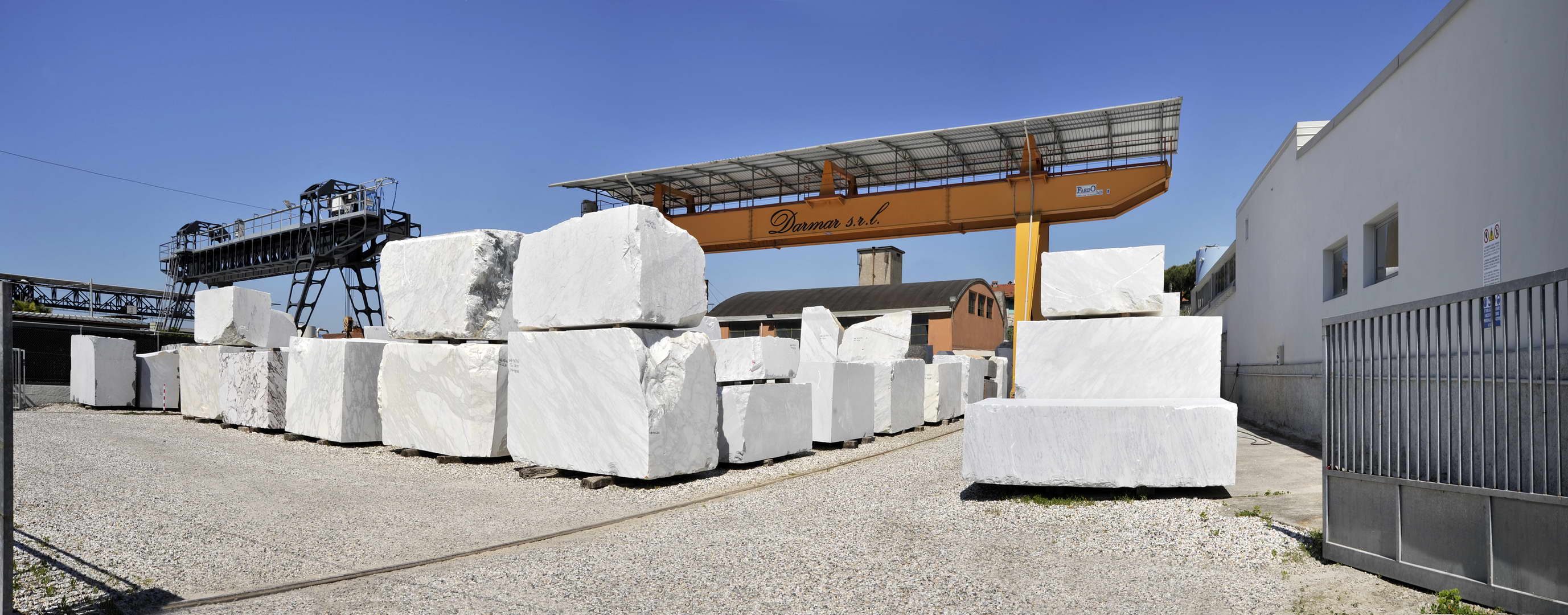 Block Warehouse, Blocks of Apuan Marbles and Natural Stones, Carrara